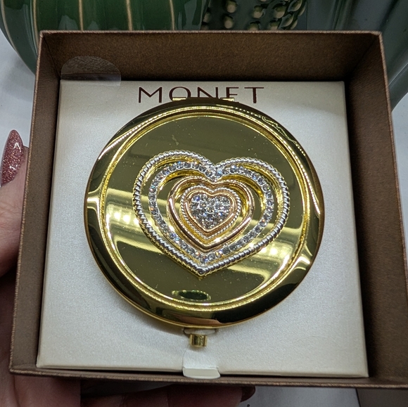 Monet | Accessories | Monet Nib Gold Heart Compact Mirror | Poshmark